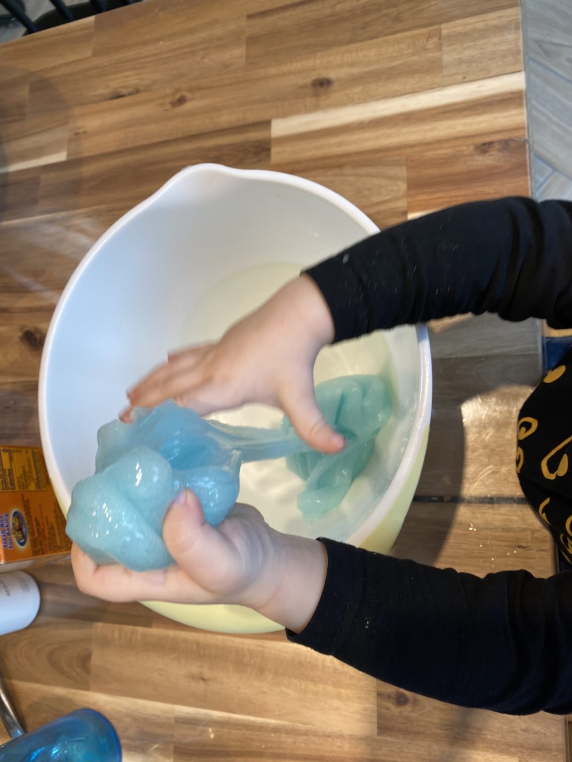 Zelf slijm maken - Mama van drie